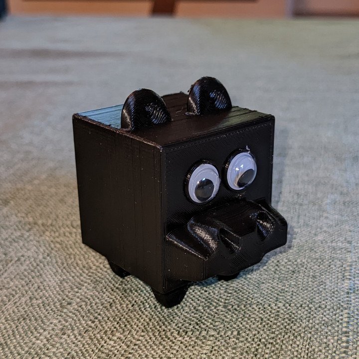 3D Printable Cube Hippo by Lee