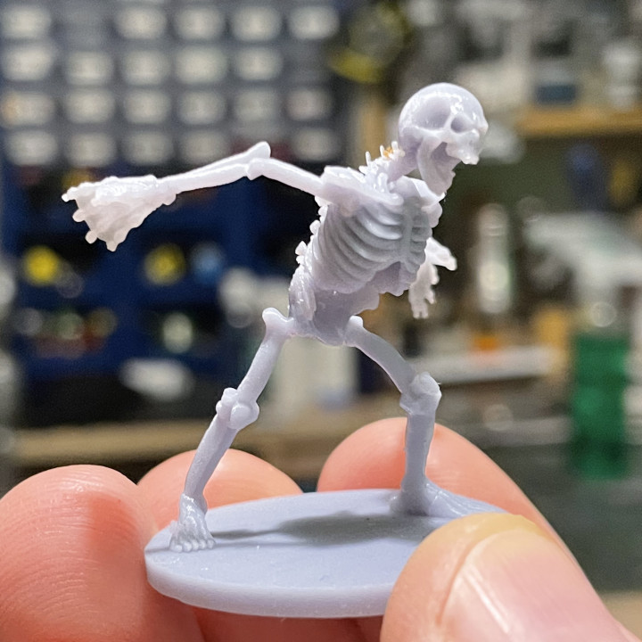 3D Printable Roaring Skeleton by Nick bolton