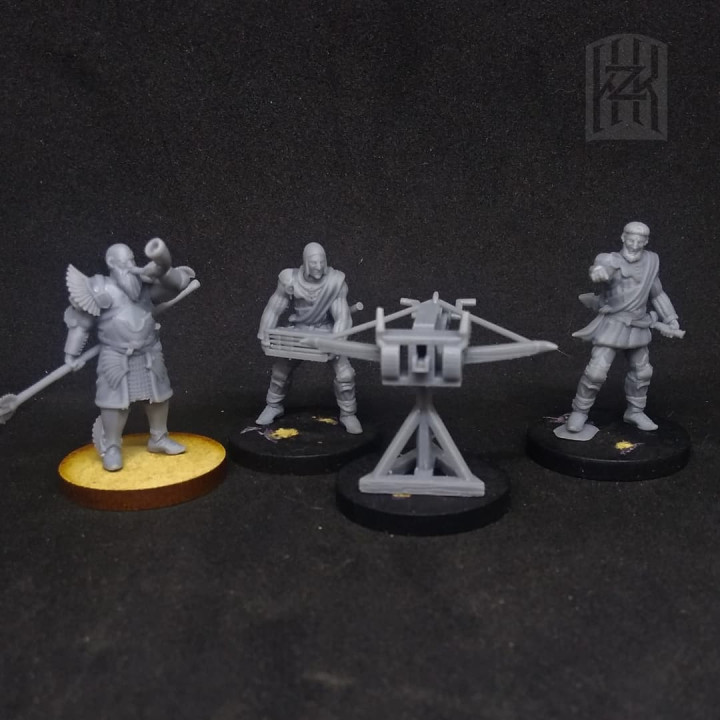 3D Printable KZKMINIS - Swan Knights - Polybolos and Crew by KZKMINIS