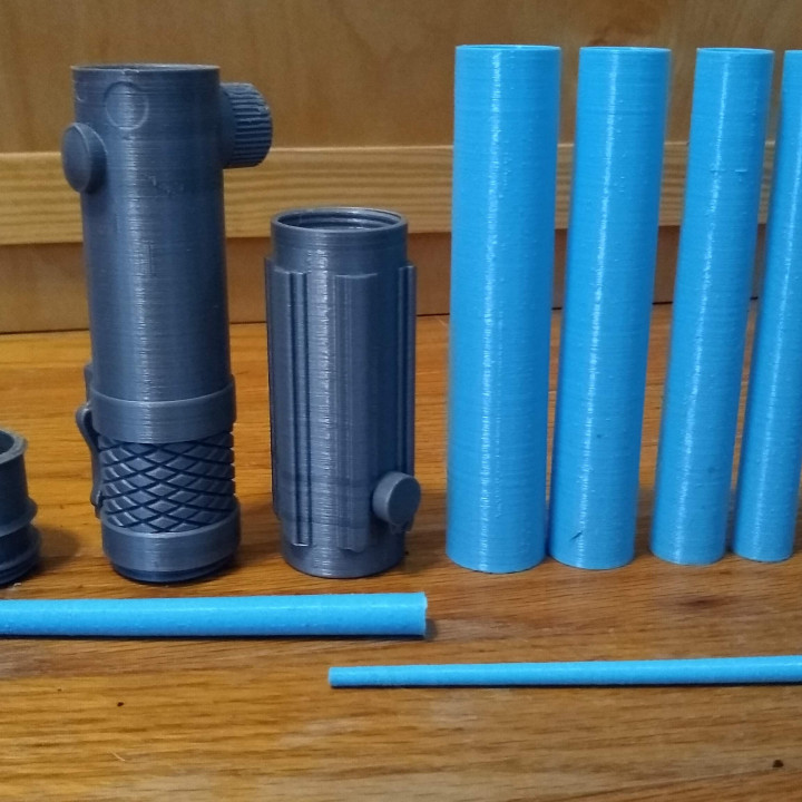 3D Printable Collapsible Modular Lightsaber by Jason L. Bogle