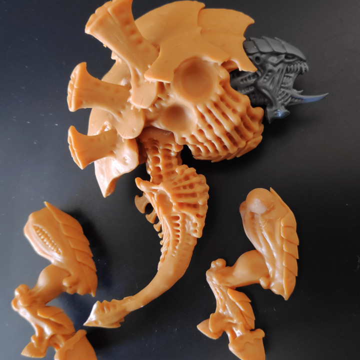 3D Printable Alien Crusher Torso Set by Hive Delta
