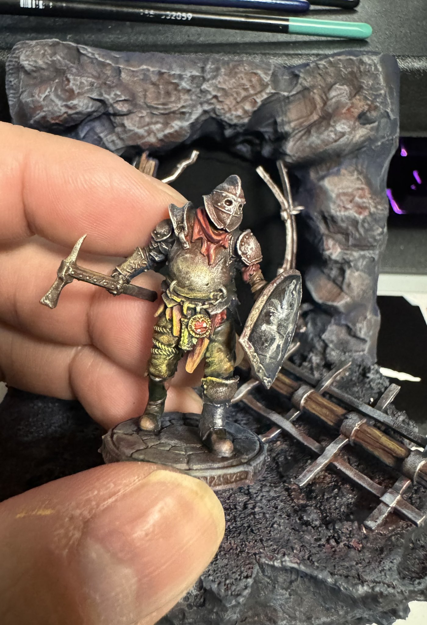 3D Printable Otto Long Arm | Lone Heroes | Hero by Bestiarum Miniatures