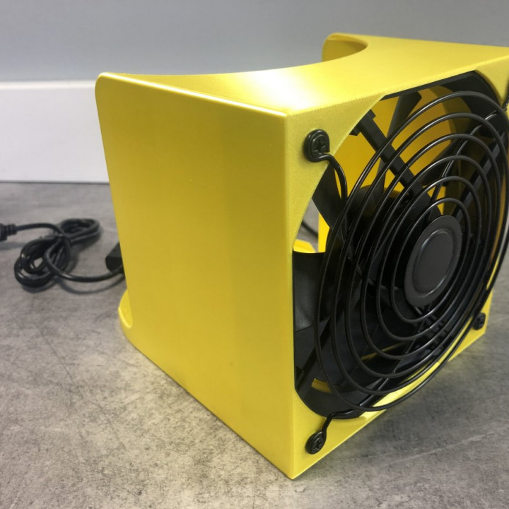 3D Printable Ice Bottle Air Cooler by CANAVESE DANIEL