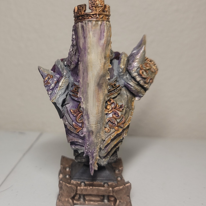3D Print of Bust - The Faceless King by Dizantu