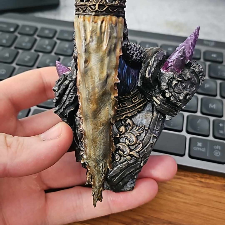 3D Print of Bust - The Faceless King by floriangrazina