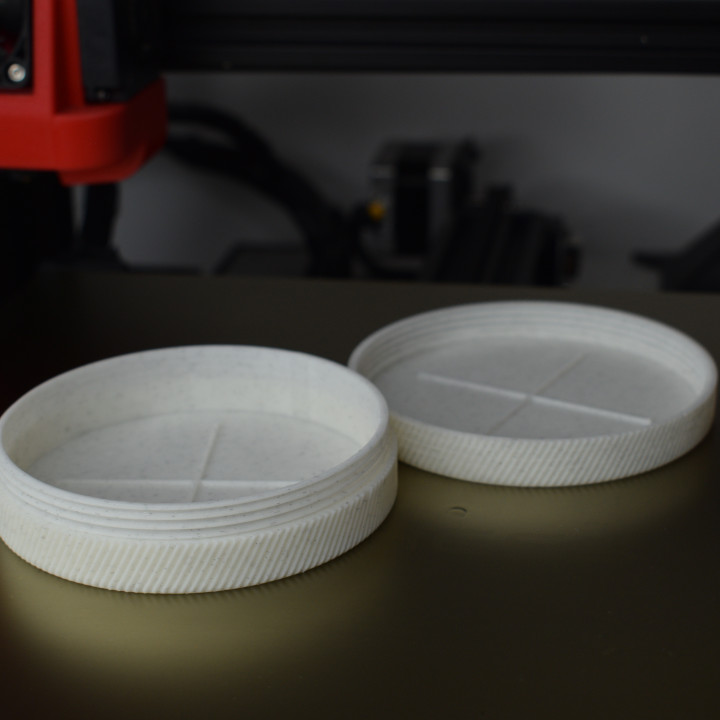 3D Printable Mini Storage Box by MechanicMen