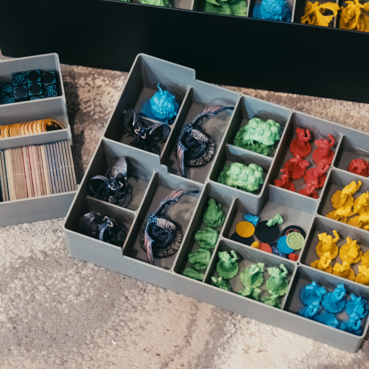 3D Printable Board Game Organizer - Cthulhu Wars by Josh Harvey