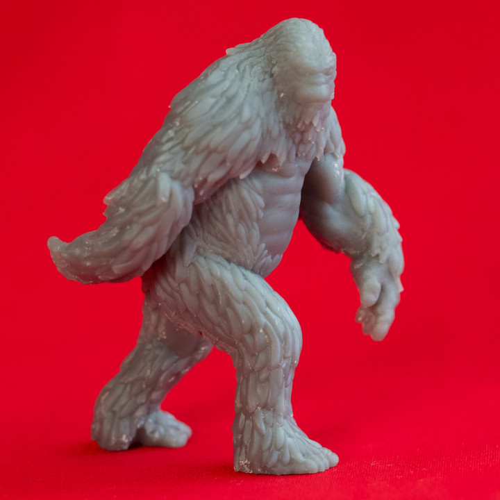 3D Printable Sasquatch - Tabletop Miniature (Pre-Supported) by YKS ...