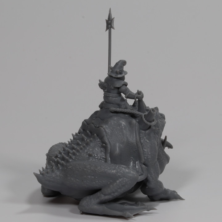 3D Printable Bog Goblin - Frog Mount by Runeforge Studios