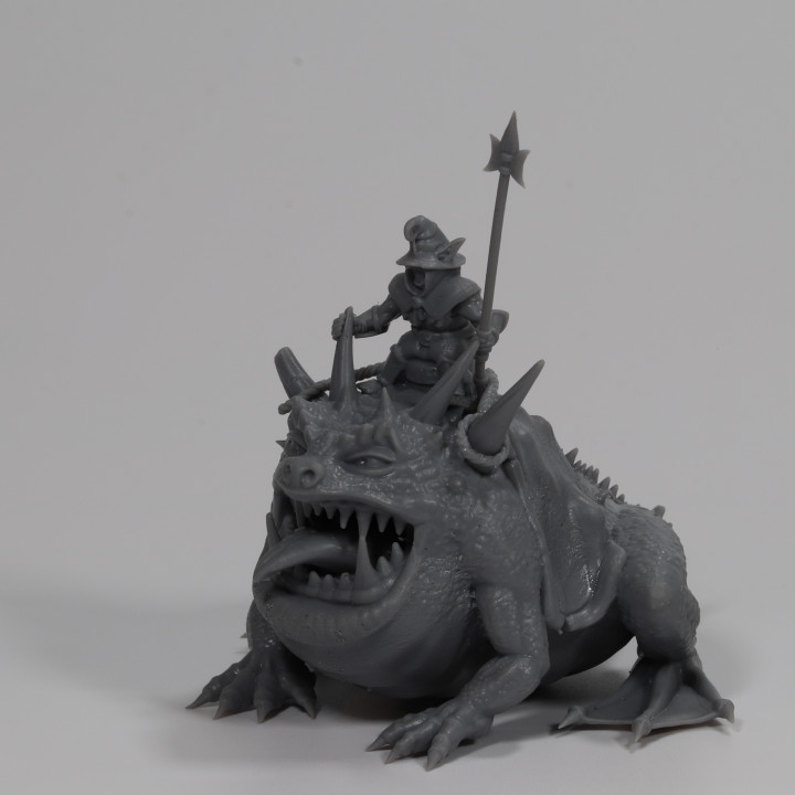 3D Printable Bog Goblin - Frog Mount by Runeforge Studios