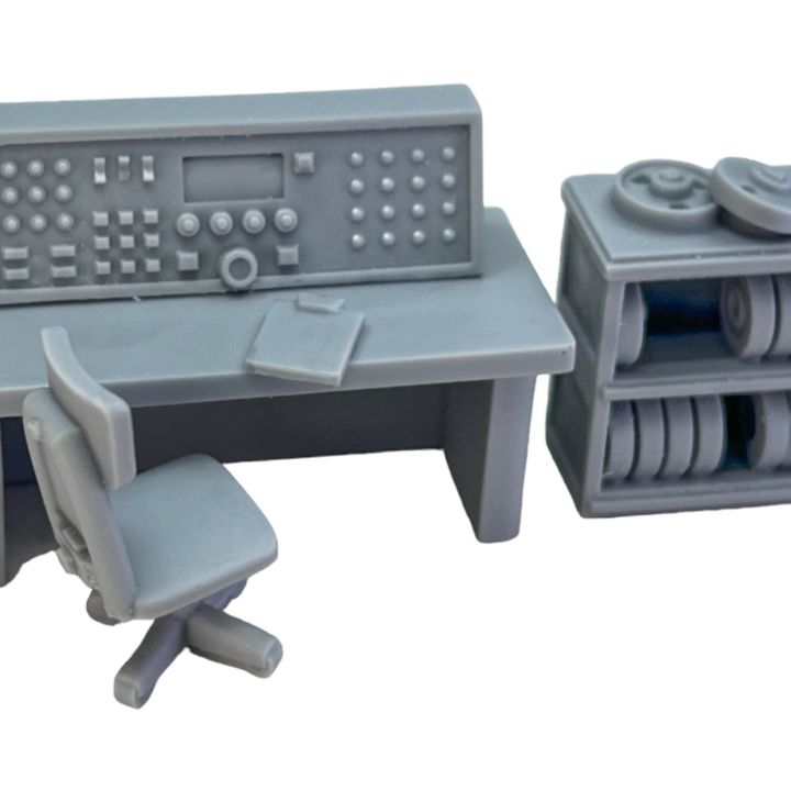 3D Printable Vintage Computer Consoles by Tiny Furniture