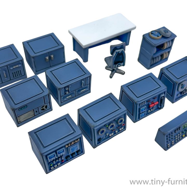 3D Printable Vintage Computer Consoles by Tiny Furniture