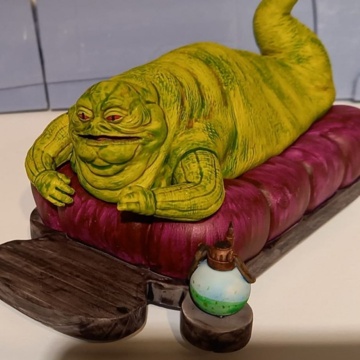 3D Printable Slug Lounging by Foe Figures