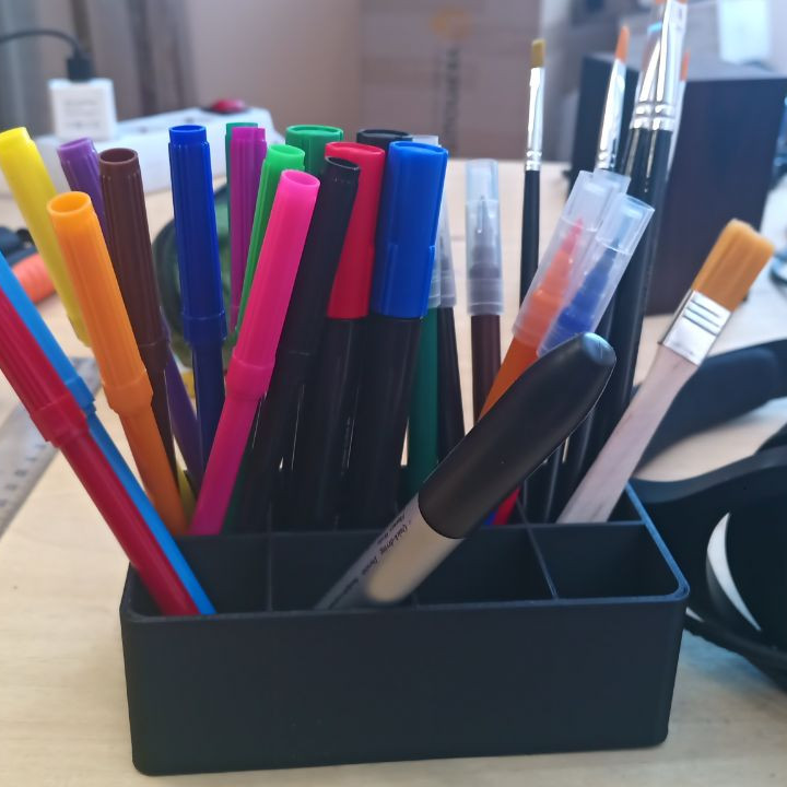 3D Printable Super simple pen holder by Anatolii