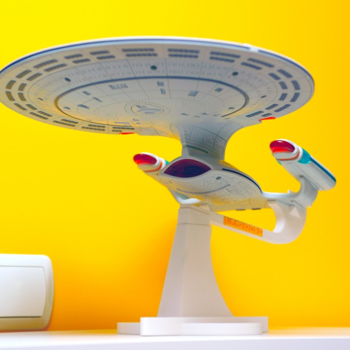 3D Printable STAR TREK THE NEXT GENERATION NCC 1701 D BASE FOR ...
