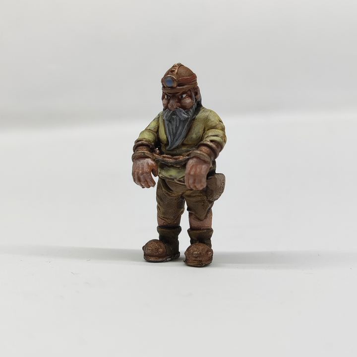 3D Printable Dwarf Prisoner by Moonshine Miniatures
