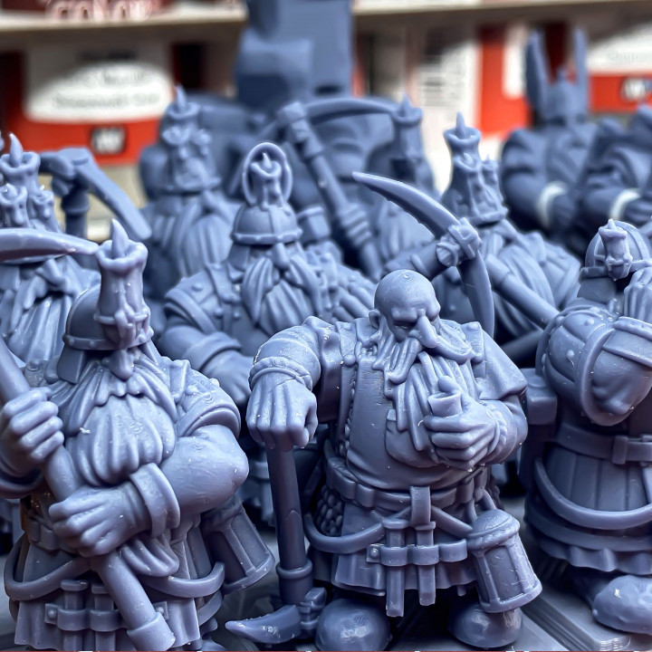 3D Printable Dwarfs Miners Unit - Highlands Miniatures by Highlands ...