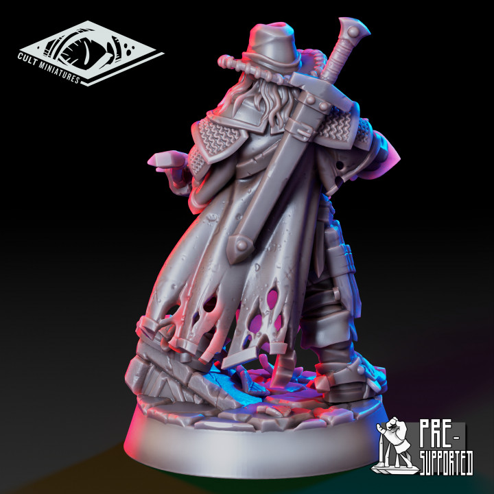3D Printable Luel, Half-orc vampire hunter by Cult Miniatures