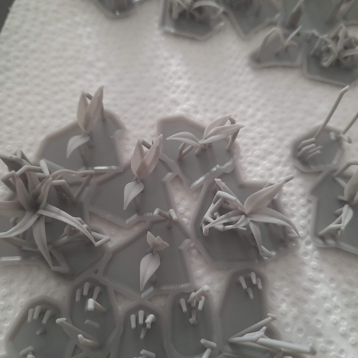 3D Printable Simple little Plants by WombArt