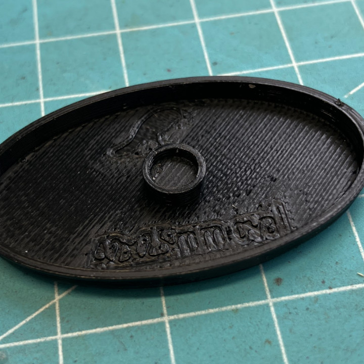 3D Printable 42x25mm Oval Base (Magnetic) by Raven Miniatures