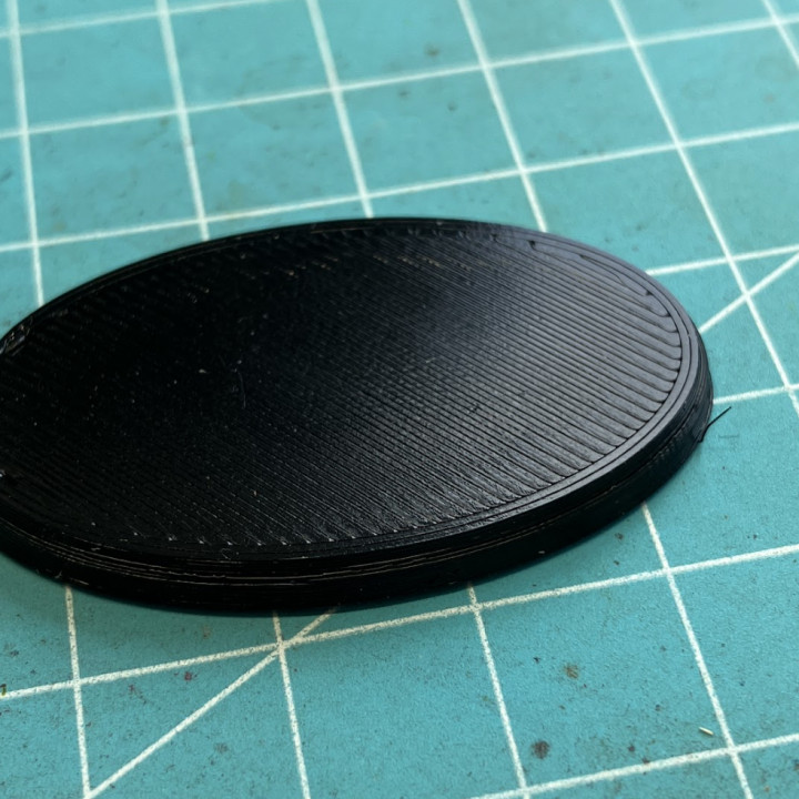 3D Printable 42x25mm Oval Base (Magnetic) by Raven Miniatures