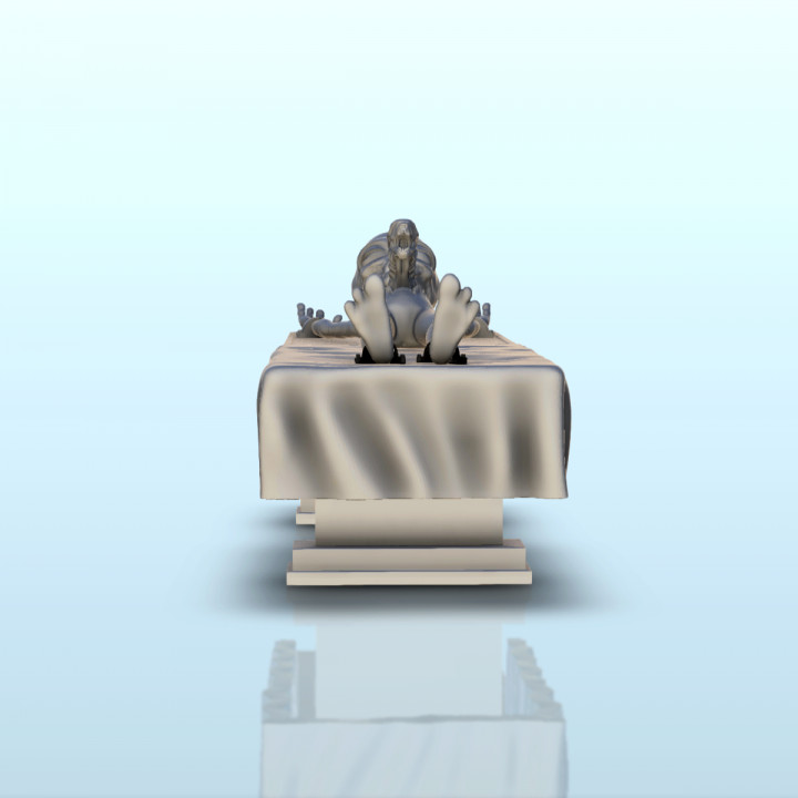 3D Printable Alien on operating table with baby-alien (11) (+ pre ...