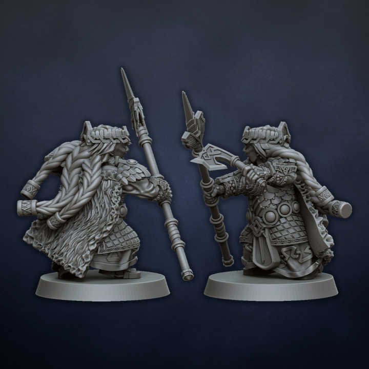 3D Printable Dwarf Queen by Dragon's Lake Miniaturas