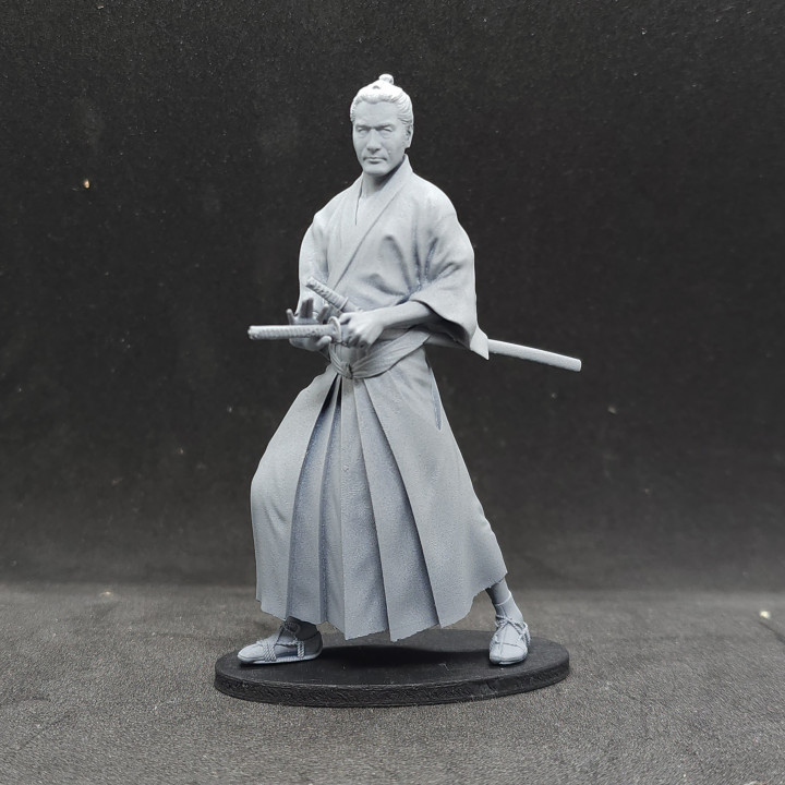 3D Printable Ronin Samurai Presupported by Hellbender Museum