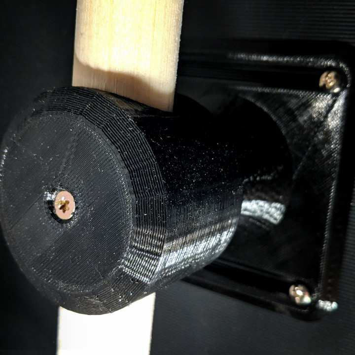 3D Printable Monitor holder to screw on by Nils