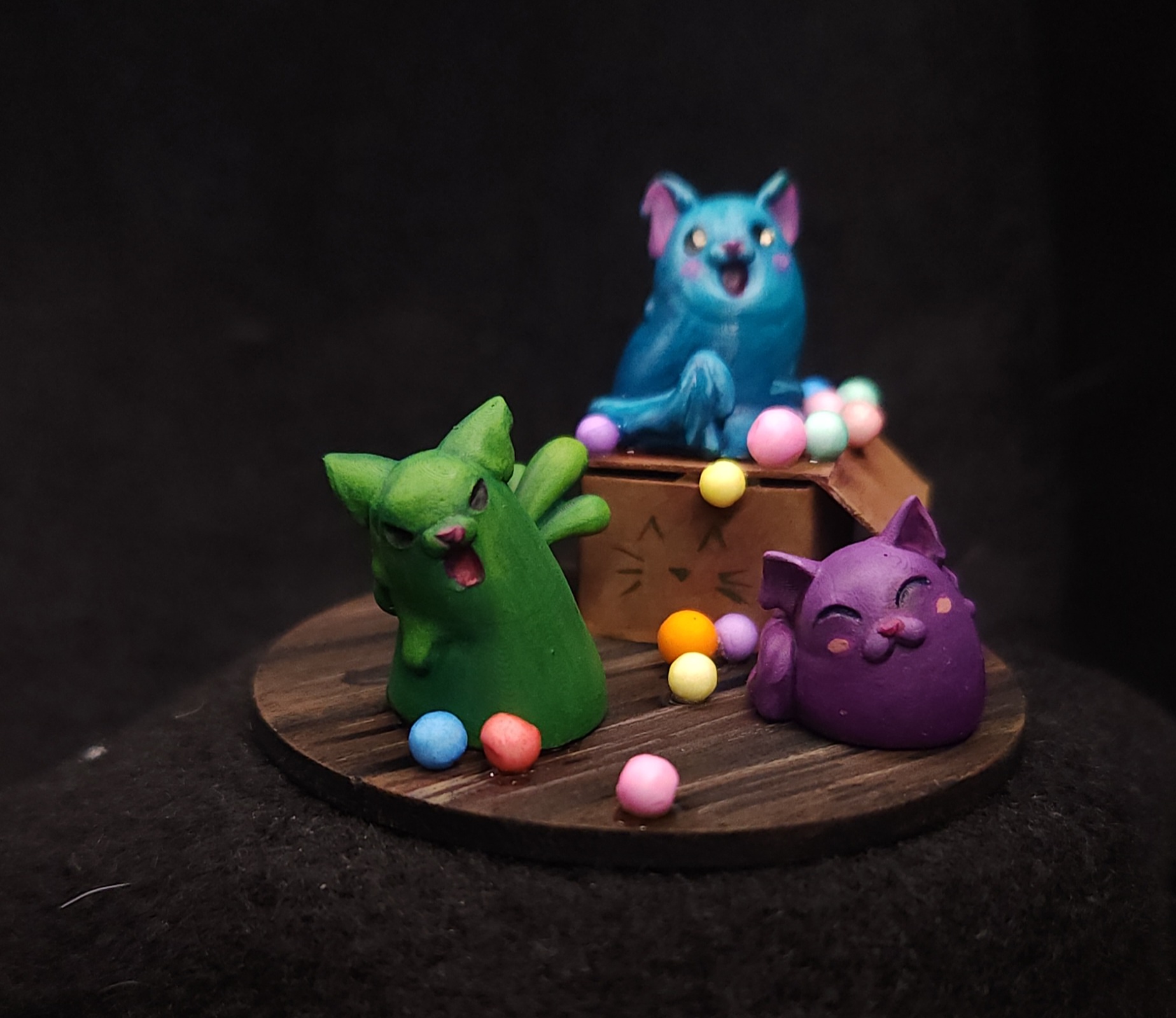 3D Printable oozling Cats by Kawna Minis
