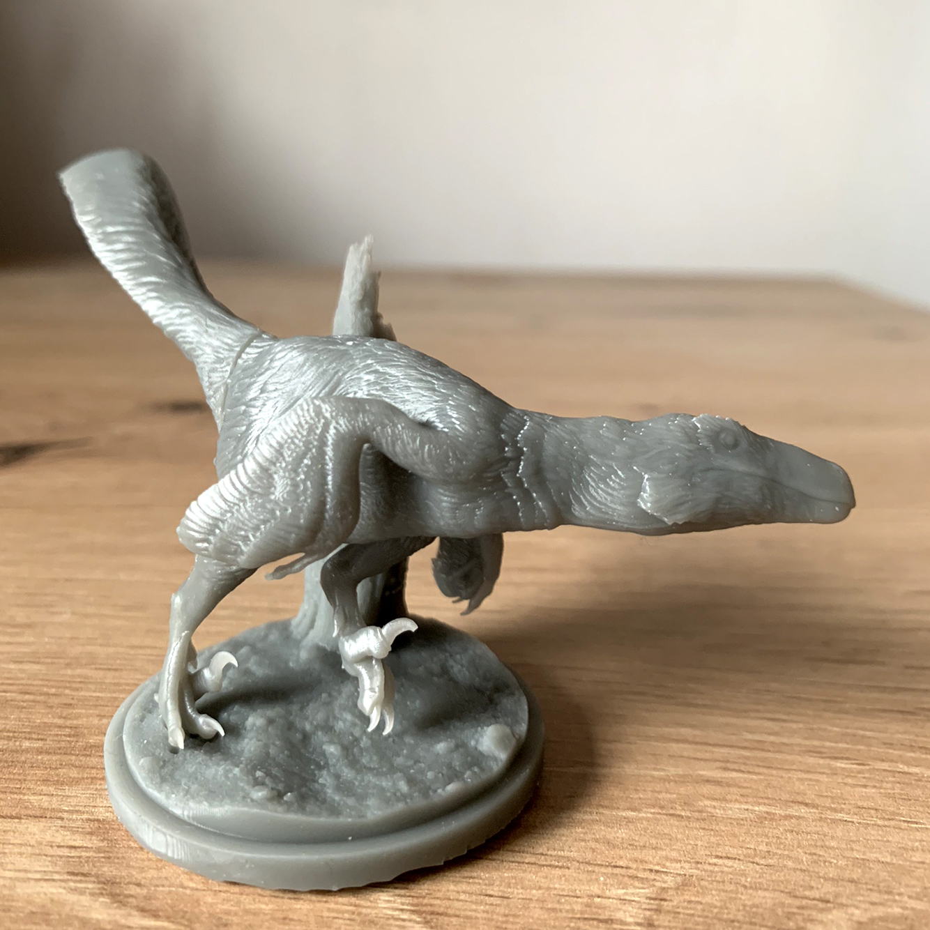 3D Printable Utahraptor running 1-35 scale pre-supported dinosaur by ...