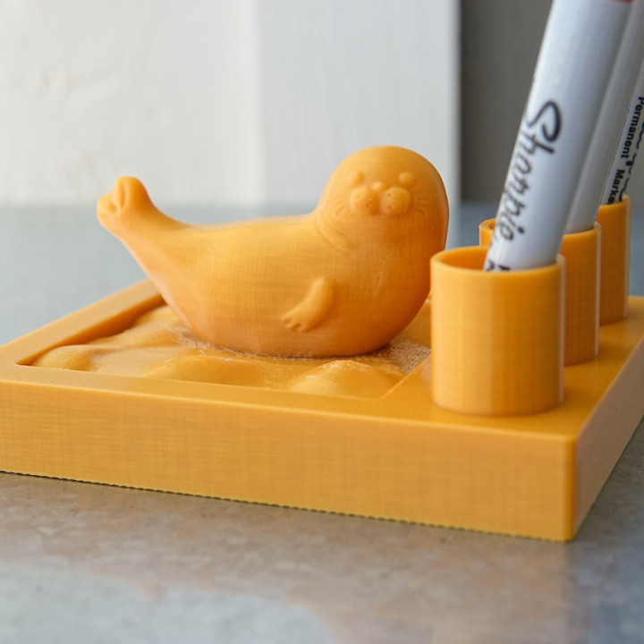 3D Printable Seal pen holder by Philippe Barreaud