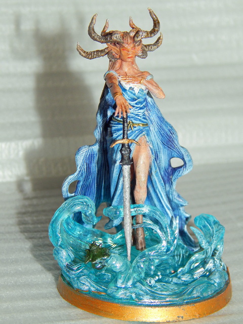3D Printable Lady of the Loch by Mammoth Factory