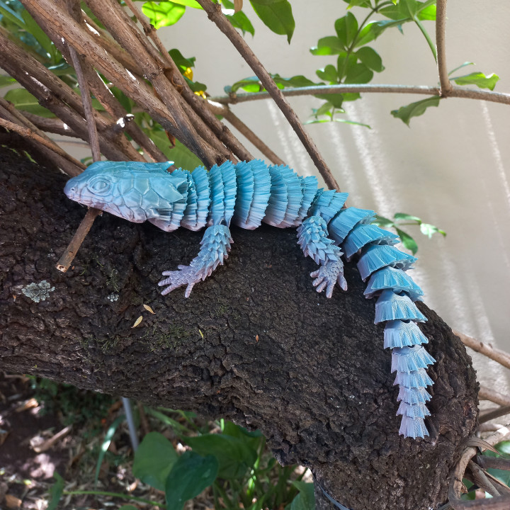 3D Printable ARTICULATED ARMADILLO LIZARD (LITTLE DRAGON) by Rogi Studios