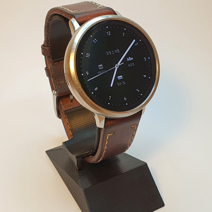 3D Printable Wrist watch display stand by Dominik Karatysz