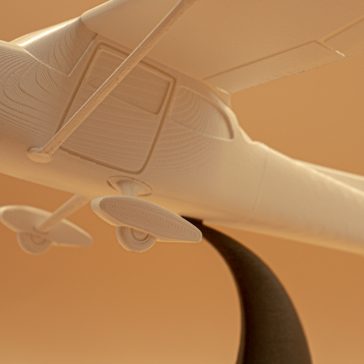 3D Printable Airplane Cessna 172 Scale 1/50 by sliceables