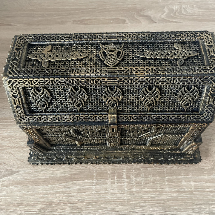 3D Printable Copper Treasure Chest by C2Dwellers
