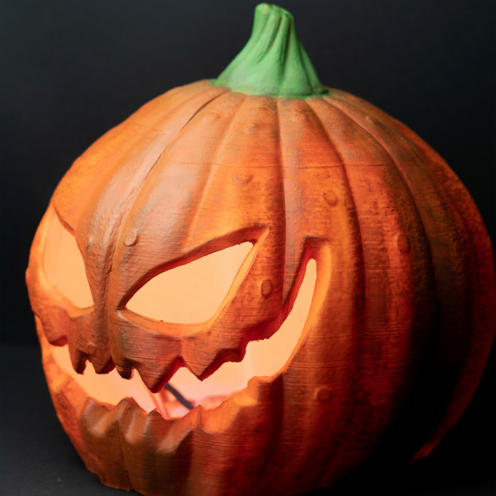 3D Printable Pumpkin Helmet by Stlflix