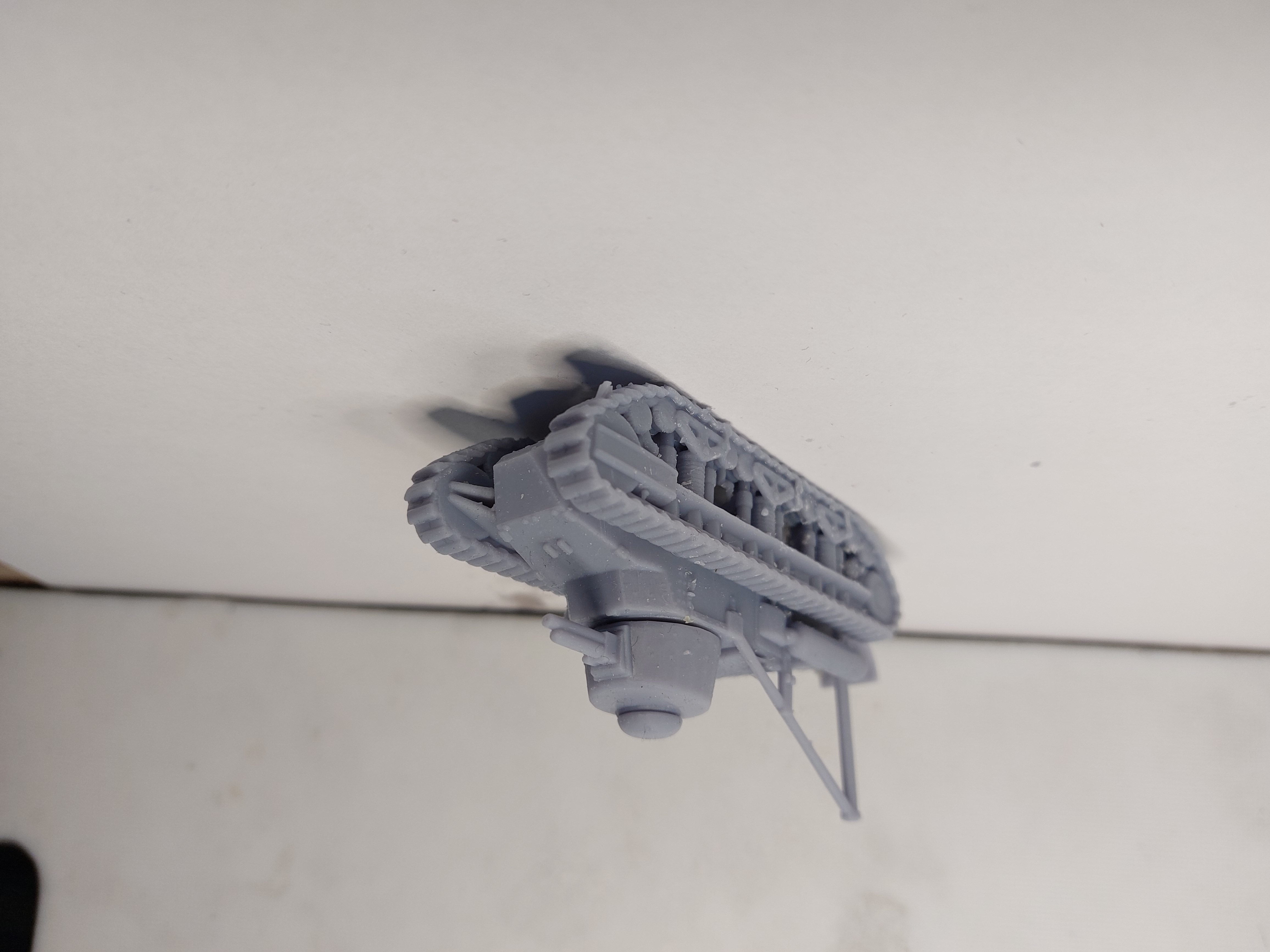 3D Printable Renault D1 Tank with pilot - 28mm by Eskice Miniature - Aron