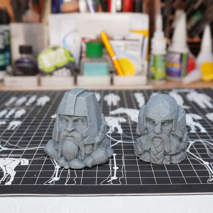 3D Print of Dwarf Head Statues (pre-supported) by AdmiralApocalypse