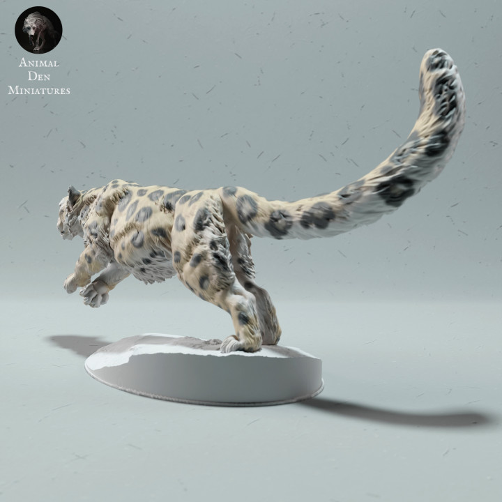 3D Printable Snow Leopard Run by Animal Den Miniatures