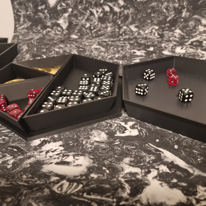 3D Printable AnySize Dice Tray, dice storage - and Token box by Svend Feldt