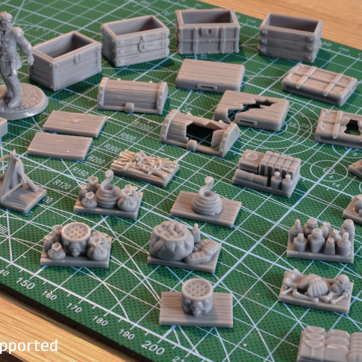 3D Printable Surprise chests ! Customable design and content by Suhland ...