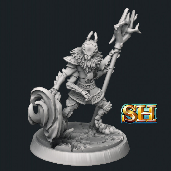 3D Printable Thri-Kreen Wizard by Stonehaven Miniatures