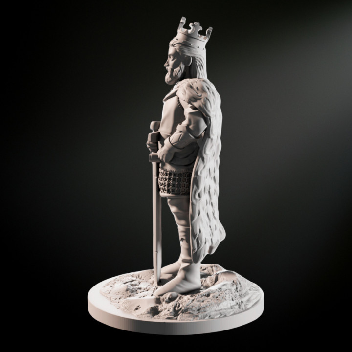 3D Printable The King by WargamesCo