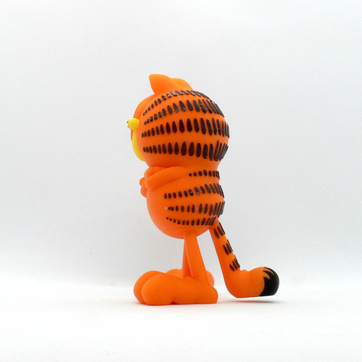 3D Printable Garfield by Steve Solomon