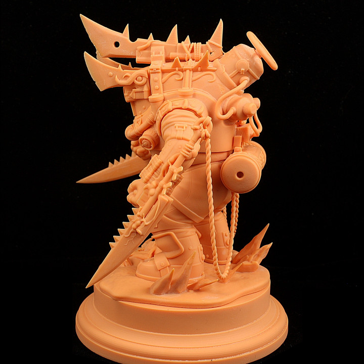 3D Printable Heavy Armoured Sci-Fi Dwarf by Oliver Spaeth