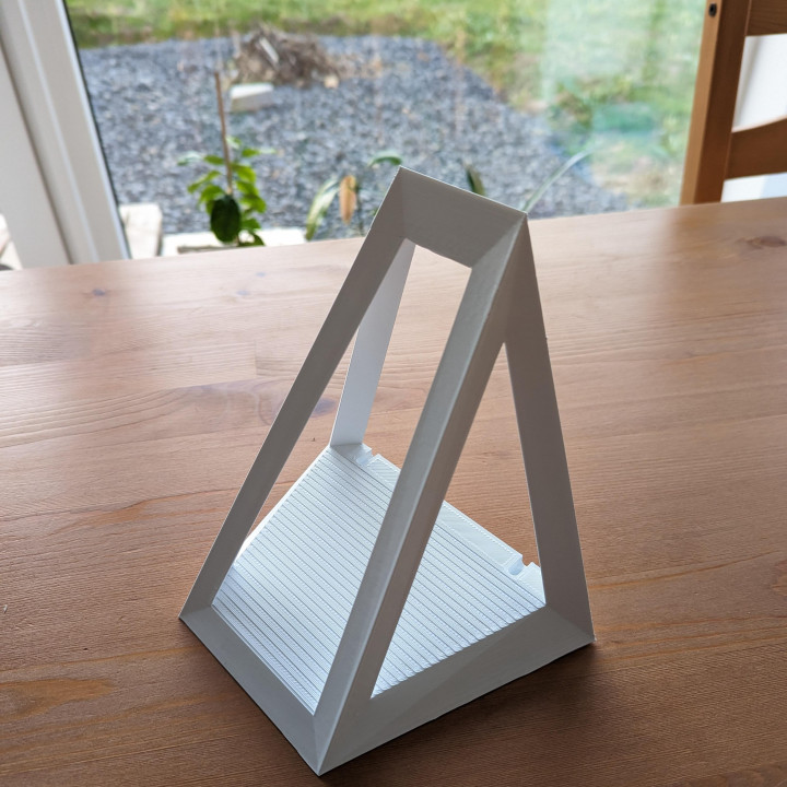 3D Printable Wireframe shelf by JS