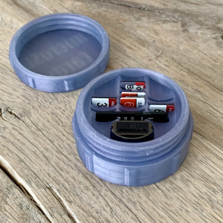 3D Printable MicroSD Card Holder v2 by Markus Purtz