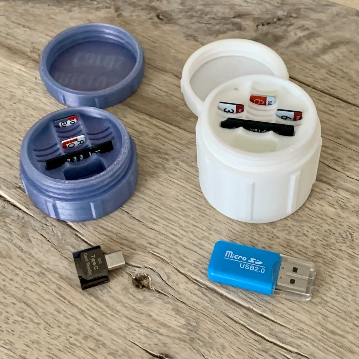 3D Printable MicroSD Card Holder v2 by Markus Purtz